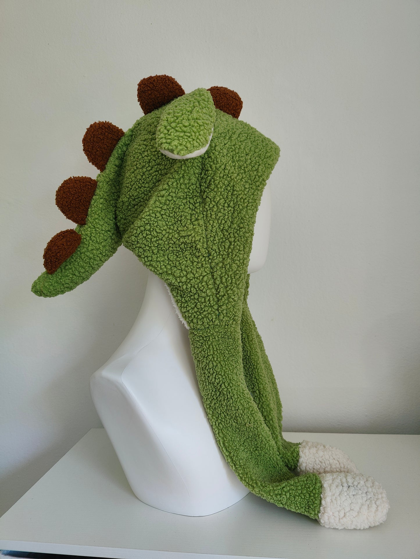 Animated Fuzzy Dinosaur Beanie – GLHF